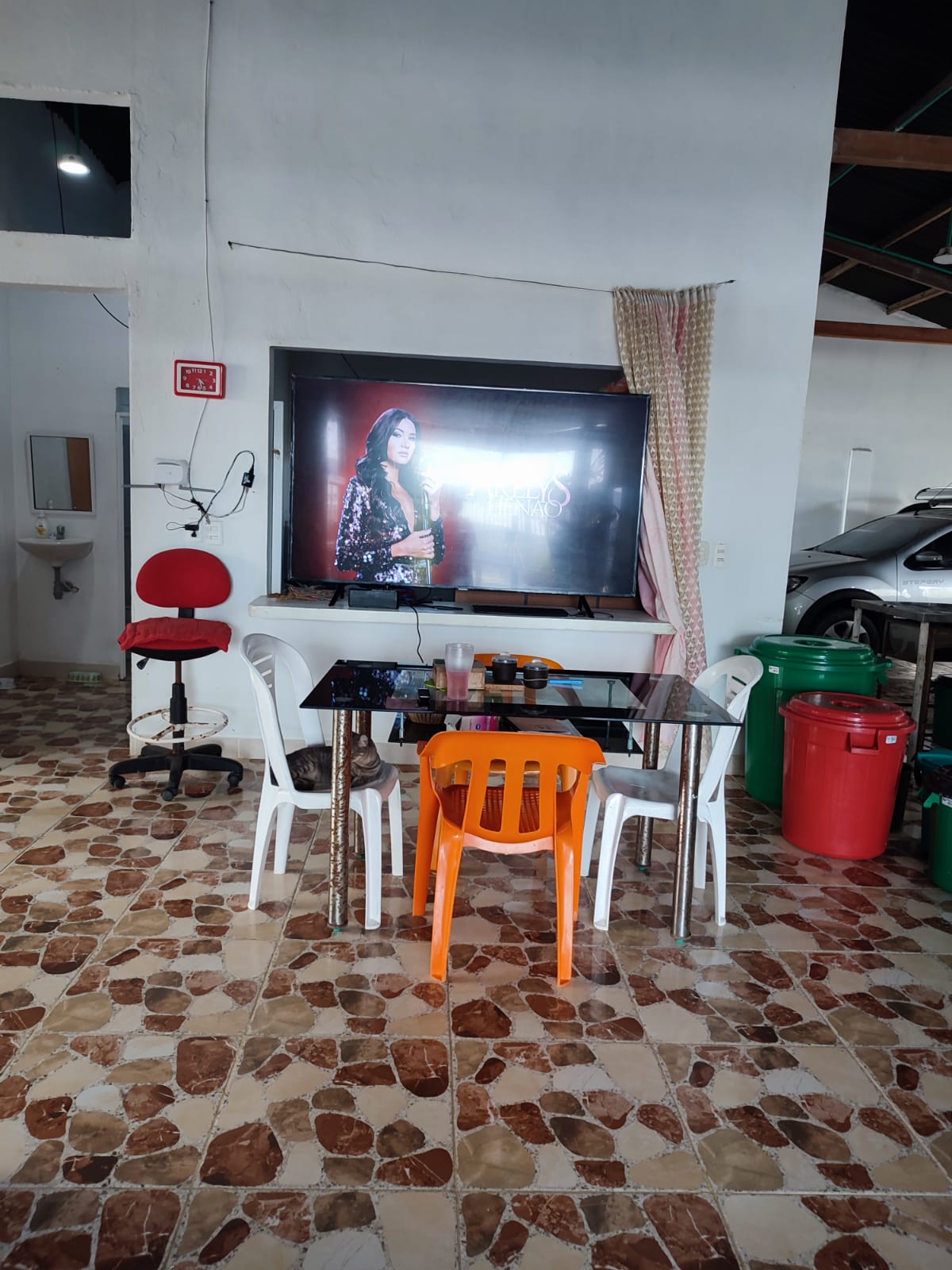 Cabaña en venta frente al Mar en Moñitos Córdoba - buscodesdecasa.com